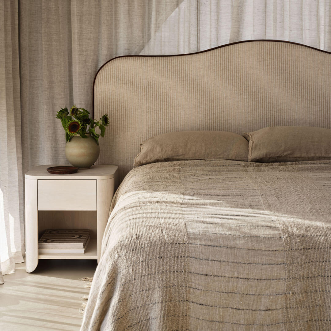 Elle Fully Upholstered Bed – ZENN DESIGN