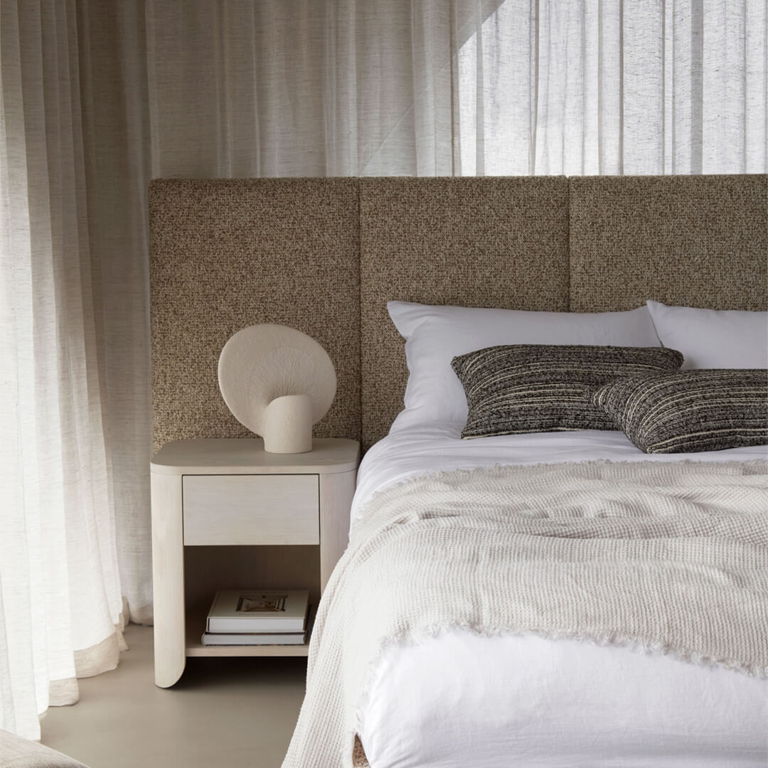 Soho Fully Upholstered Bed – ZENN DESIGN