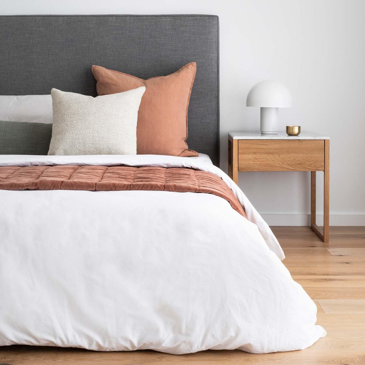 Zara Fully Upholstered Bed – ZENN DESIGN